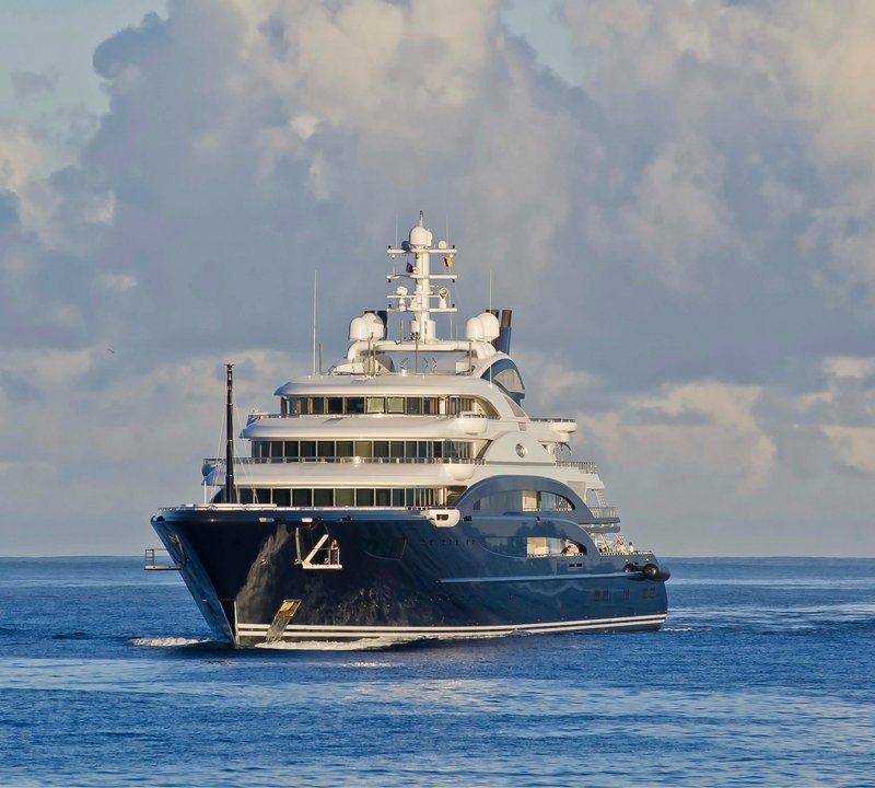 Fincantieri Yachts Image Gallery - Superyacht Serene in France - The ...